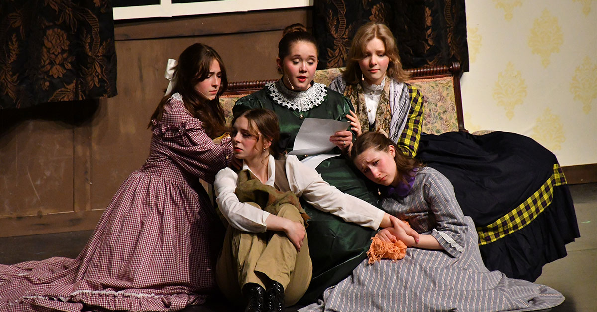 Inverted Periaktoi - Dramatics Magazine