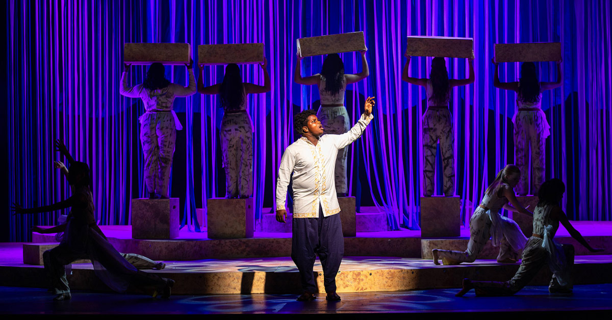 Inverted Periaktoi - Dramatics Magazine