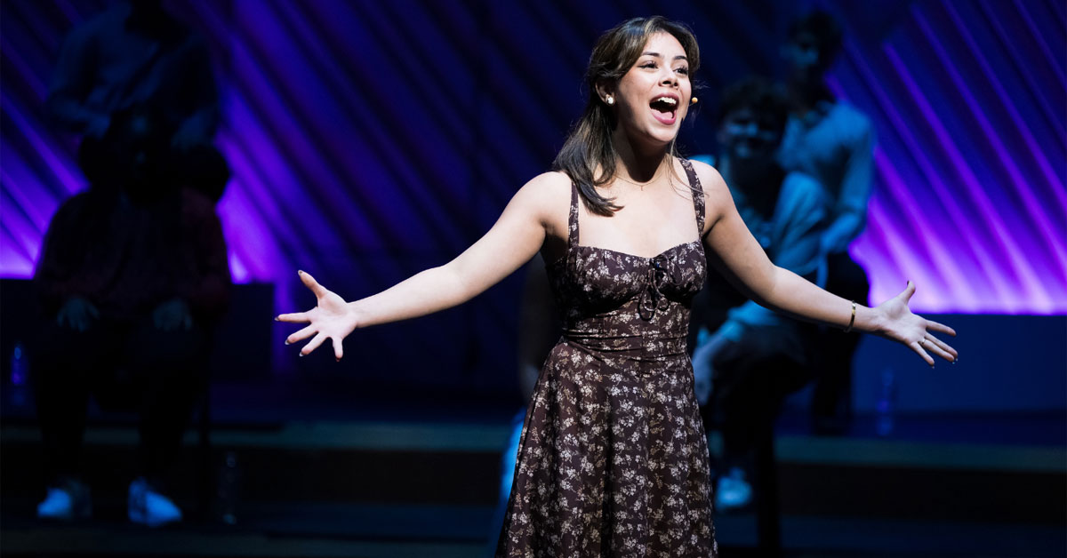 Inverted Periaktoi - Dramatics Magazine